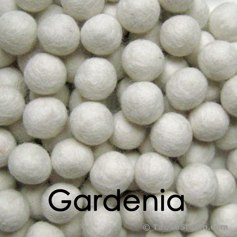Gardenia Wool Felt Ball - TaDaa Studio – TaDaa! Studio
